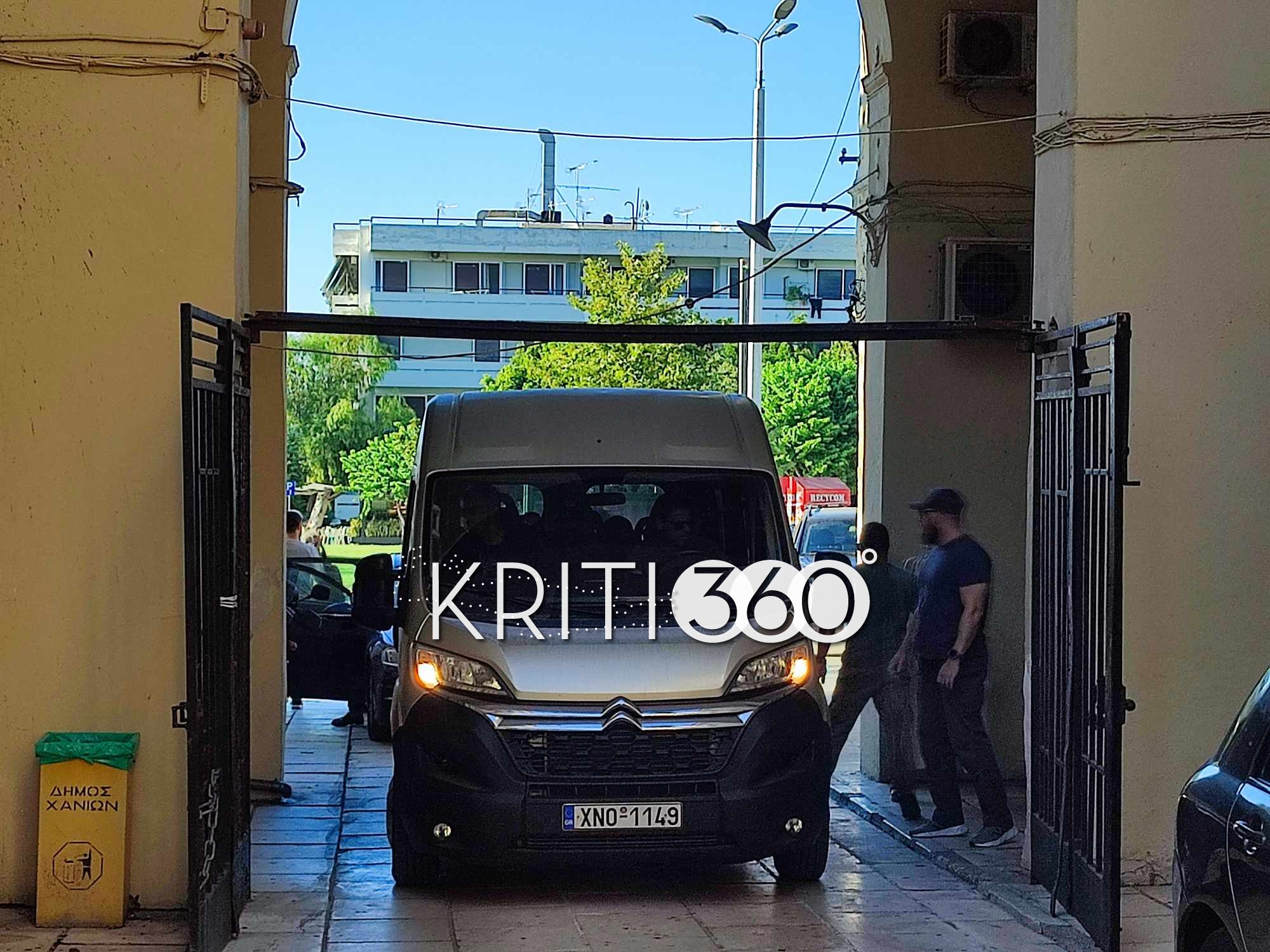 Απολογία των 9 | Ξεκίνησε η διαδικασία με τον γυναικολόγο - Παύθηκε από ...